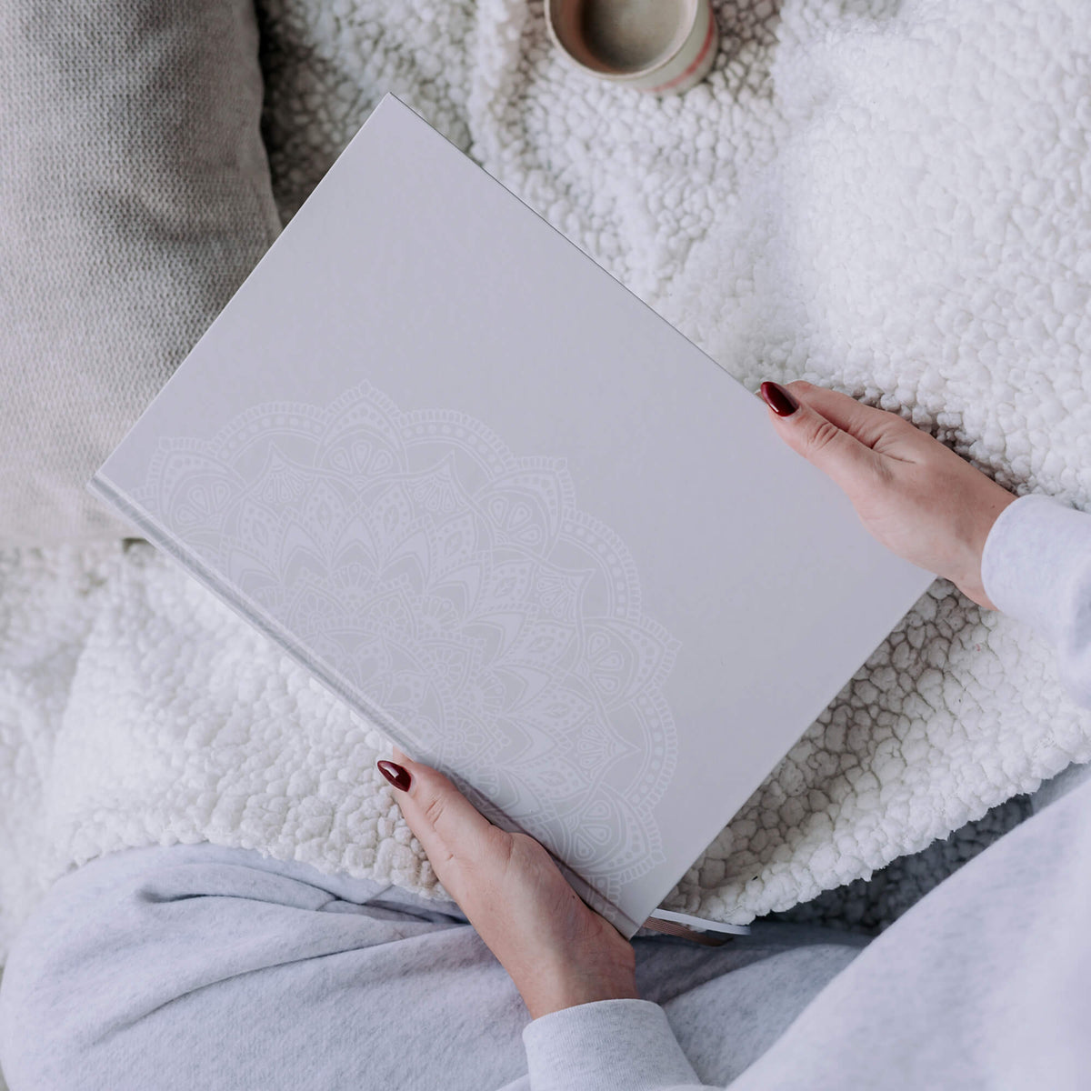 Prikkelarme A4 planner voor een heel jaar als agenda - Planjeweek.nl